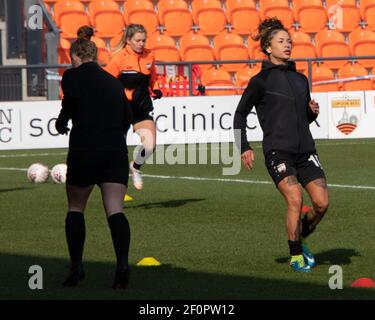 Brooke Nunn of London Bees during the pre-match warm-up during FA Women ...