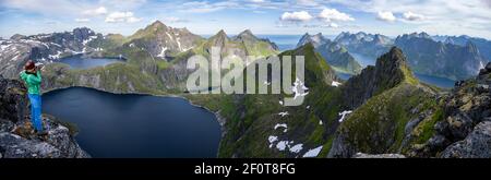 Munken: Tennesvatnet and Mountains Stock Photo - Alamy