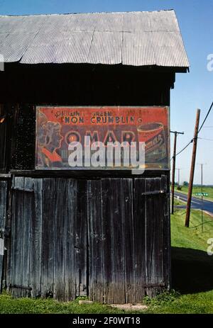 1980s United States - Sign on Barn Jefferson Ohio ca. 1988 Stock Photo ...