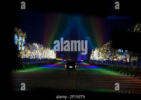 President Barack Obama's motorcade approaches the National Aquatics ...