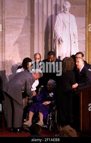 Rosa Parks Congressional Gold Medal 1999 reverse Stock Photo - Alamy