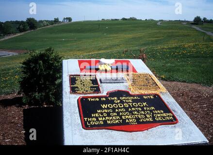 Monument at the original site of the 1969 Woodstock festival Stock ...