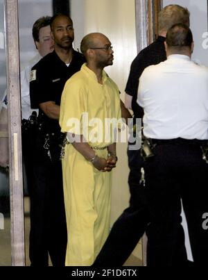 Jan 27, 2009 - New York, New York, USA - Actress MAGGIE GYLLENHAAL and ...