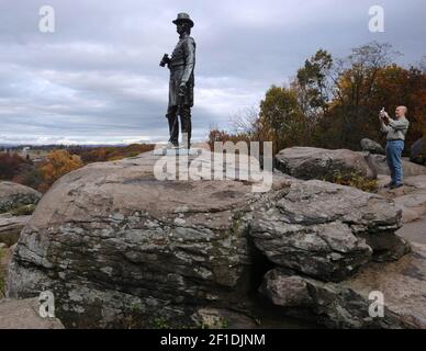 Statue of Gouverneur Warren on Little Round Top, Civil War Battlefield ...