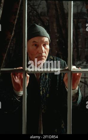 PATRICK STEWART, A CHRISTMAS CAROL, 1999 Stock Photo - Alamy