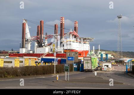MPI Adventure Wind Turbine Installation Vessel in River Clyde Scotland ...