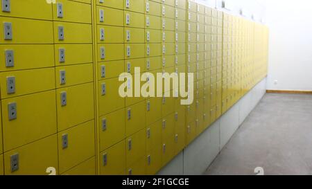 Deutsche Post DHL Postfach Postfächer Symbolbild Stock Photo - Alamy