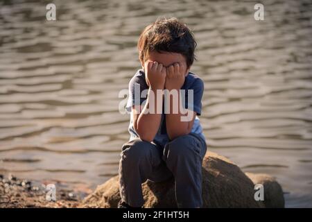 Kids Body Language Stock Photo - Alamy