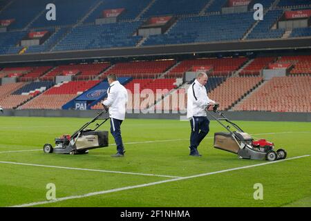 Paris Saint-Germain head groundsman Jonathan Calderwood (PSG) at Parc ...