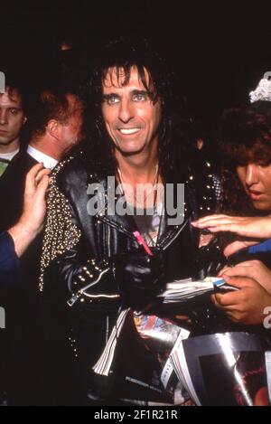 Alice Cooper at the 17th Annual American Music Awards at Shrine ...