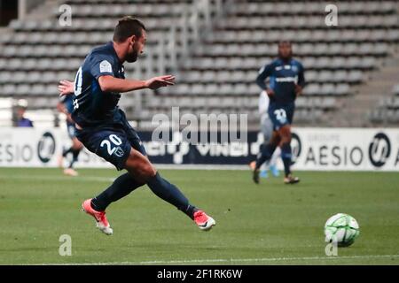 20 Julien LOPEZ (pfc) during the Ligue 2 BKT match between Paris FC and ...