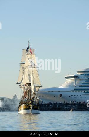 The brig Lady Washington is a full-scale reproduction of the first U.S ...