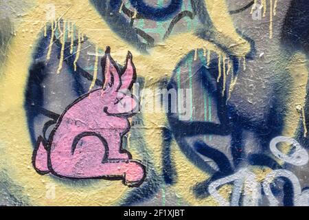 rabbit Graffiti on wall Stock Photo - Alamy