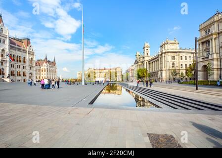 Kossuth Lajos Square, Parliament, Lipotvaros, Budapest, Hungary Stock ...