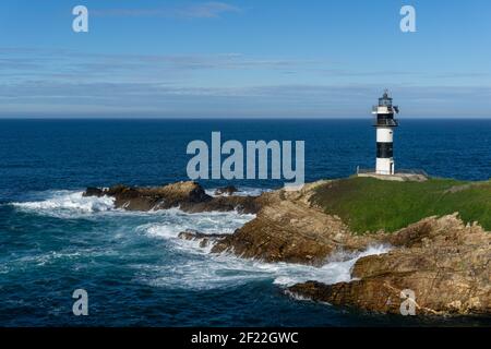 View of the lighthouse on Isla Pancha in Galicia Stock Photo - Alamy
