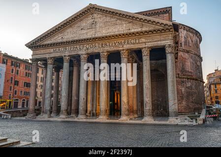 The Pantheon in Rome early in the morning without people Stock Photo ...