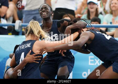 Eve de Christophie Mahoutou, Olivia Yale, Mathilde Peyregne and Diaba ...