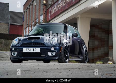 Modified R50 (first generation) Mini Cooper S Stock Photo - Alamy