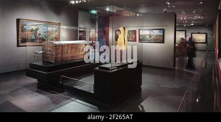 Hall in the Philips wing; Philips wing for renovation Stock Photo - Alamy