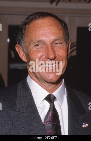 Los Angeles police chief Daryl Gates, right, talks with homeless ...
