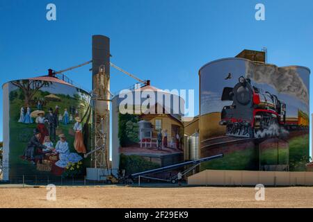 Silo Art at Colbinabbin, Victoria, Australia Stock Photo - Alamy