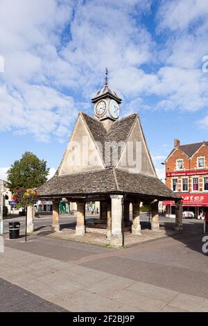 The Butter Cross and Town Hall, Witney, Oxfordshire, UK Stock Photo - Alamy