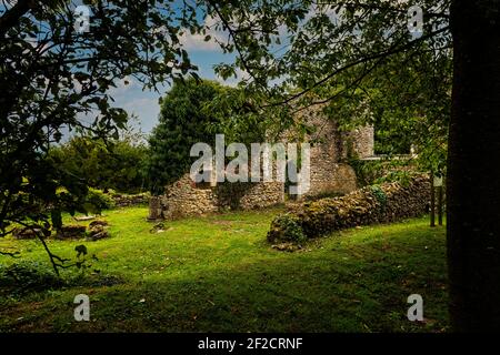 The ruins of St. Mary's Church, Little Chart, Kent Stock Photo - Alamy