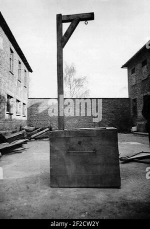 Portable Gallows in Auschwitz Stock Photo - Alamy