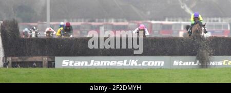 RACING KING GEORGE 6th CHASE AT KEMPTON PARK. KATE-O-STAR AT THE LAST ...