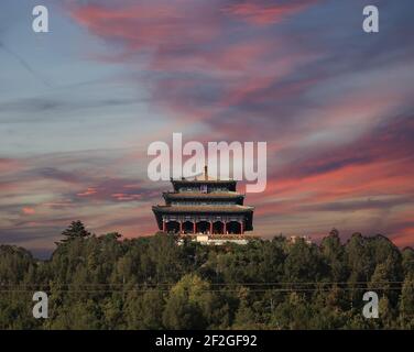 Jingshan Park--Wanchun Pavilion (Ten Thousand Spring Pavilion or All ...