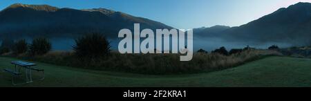 Sunrise in Cameron Flat Campsite in Otago on South Island of New ...