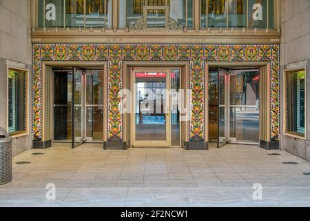 Cincinnati's Dixie Terminal, built in 1921 and designed by Frederick W ...