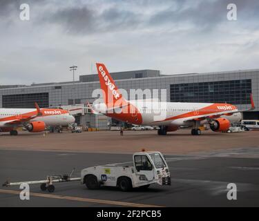 easyjet plane at departure gate london gatwick airport terminal ...