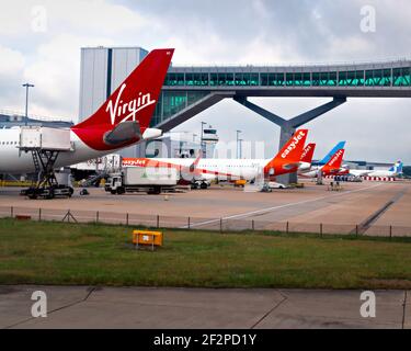 easyjet plane at departure gate london gatwick airport terminal ...