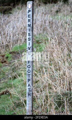 Permissive Route sign Stock Photo - Alamy
