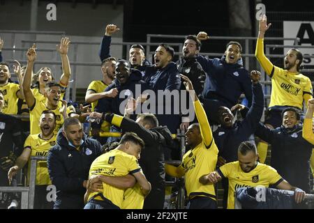 Union's players celebrate after winning a soccer game between FCV ...
