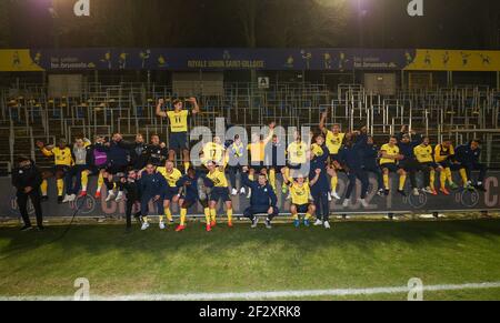 Union's players celebrate after winning a soccer game between FCV ...