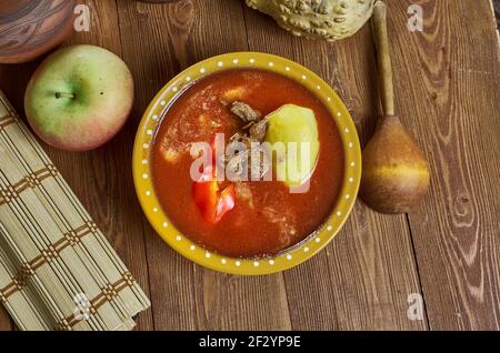 Csango Goulash - wonderfully balanced Hungarian Goulash in the style of ...