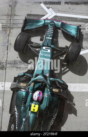 Sebastian Vettel, Aston Martin. F1 test pre-season 2022. barcelona F1 ...