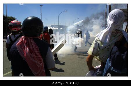 RIOTS ON STREETS OF GENOA AT G8 SUMMIT Stock Photo - Alamy
