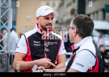 BAMBER Earl (nzl), Porsche 911 RSR Porsche GT team, PILET Patrick (fra ...