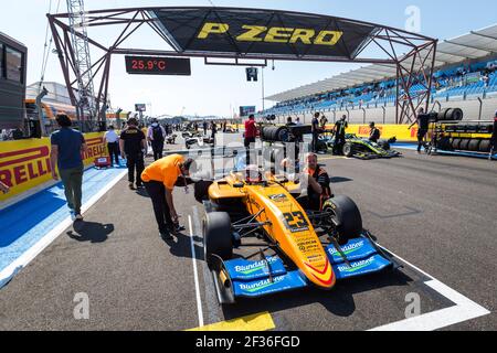 23 PERONI Alex, Campos Racing, action, crash, accident during the 2019 ...