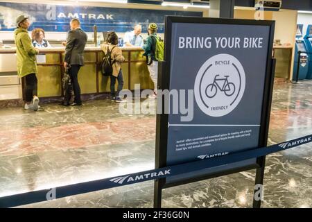 Washington, DC - The Amtrak ticket counter at Union Station Stock Photo ...