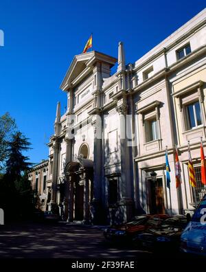 FACHADA PRINCIPAL DEL PALACIO DEL SENADO EN LA PLAZA DE LA MARINA ...