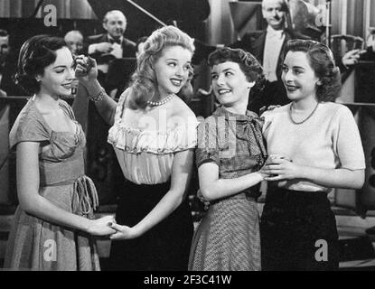 DANCE HALL, from left: Jane Hylton, Diana Dors on set, 1950 Stock Photo - Alamy