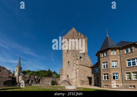Luxembourg: ruins of the medieval Castle of Useldange Stock Photo - Alamy