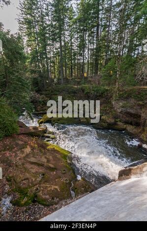 The dam Spillway at Round Lake in Lacamas Park in Vancouver, Washington ...