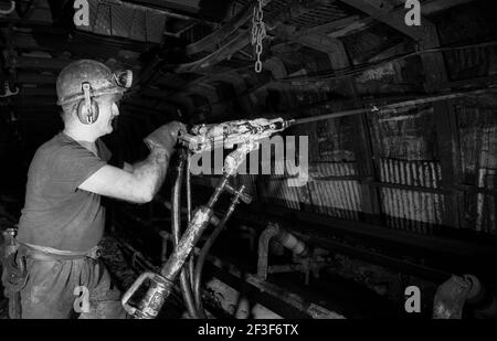 Men underground at pit face at Monkwearmouth Colliery Stock Photo - Alamy