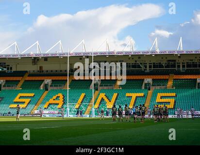 General view during play Stock Photo - Alamy