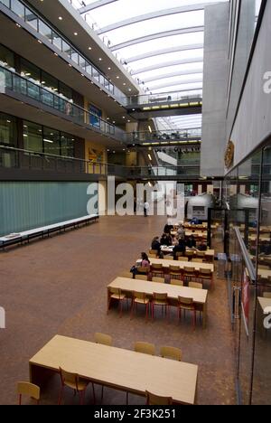 Central St Martins UAL in Granary Square at Coal Drops Yard, the new ...